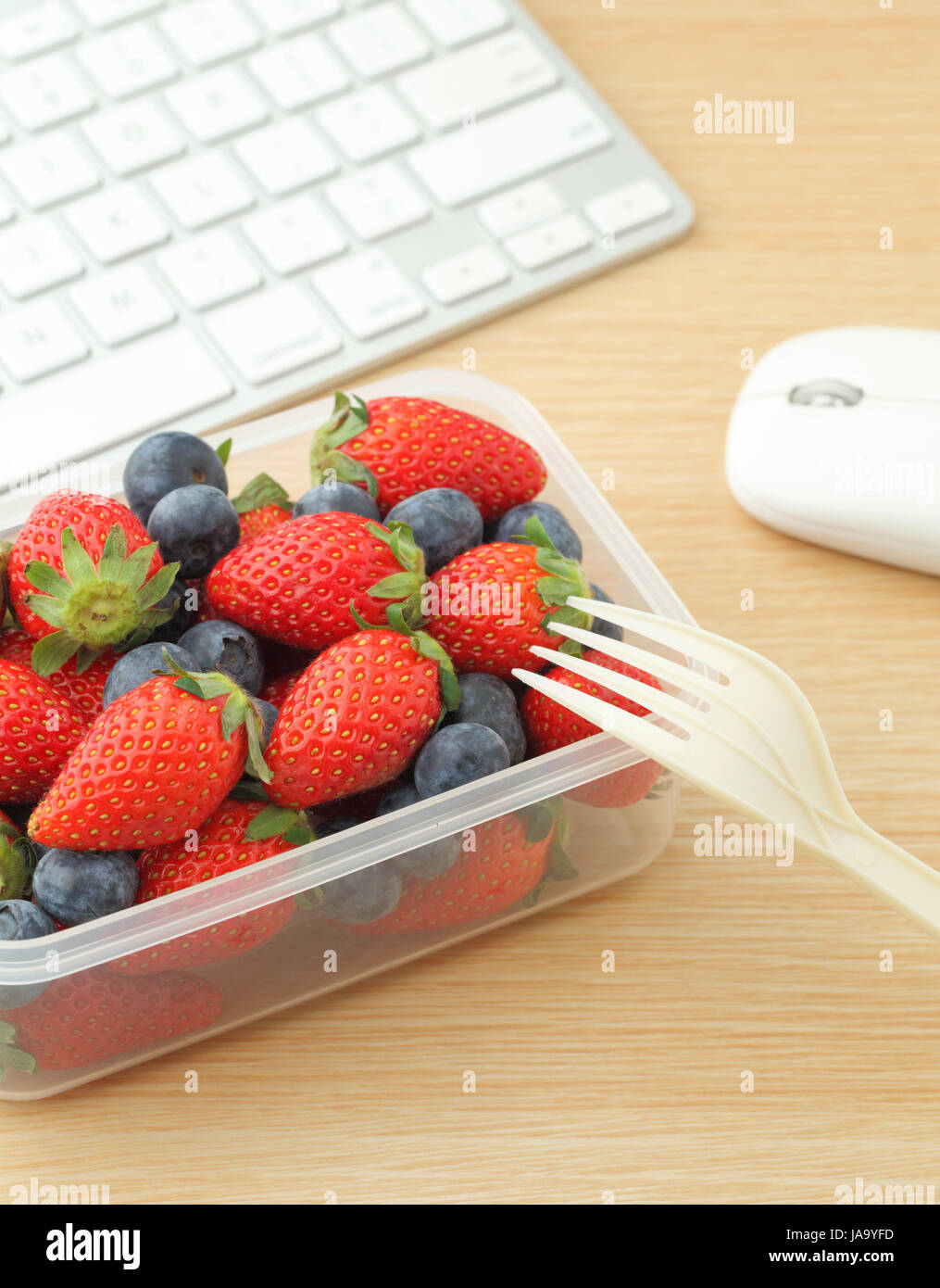 Mouse fruit boxes hi-res stock photography and images - Alamy