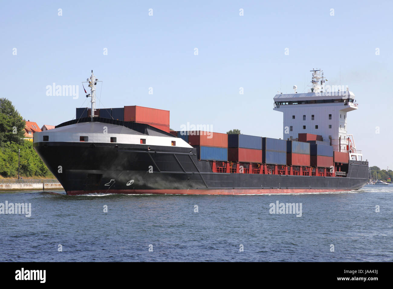 Containerschifffahrt hi-res stock photography and images - Alamy
