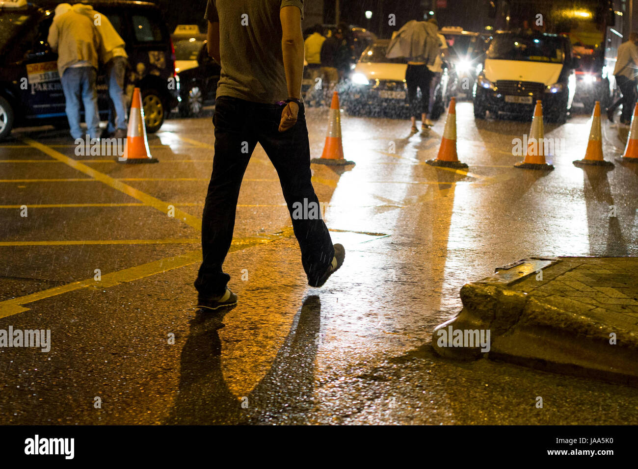 Cardiff night life hi-res stock photography and images - Alamy