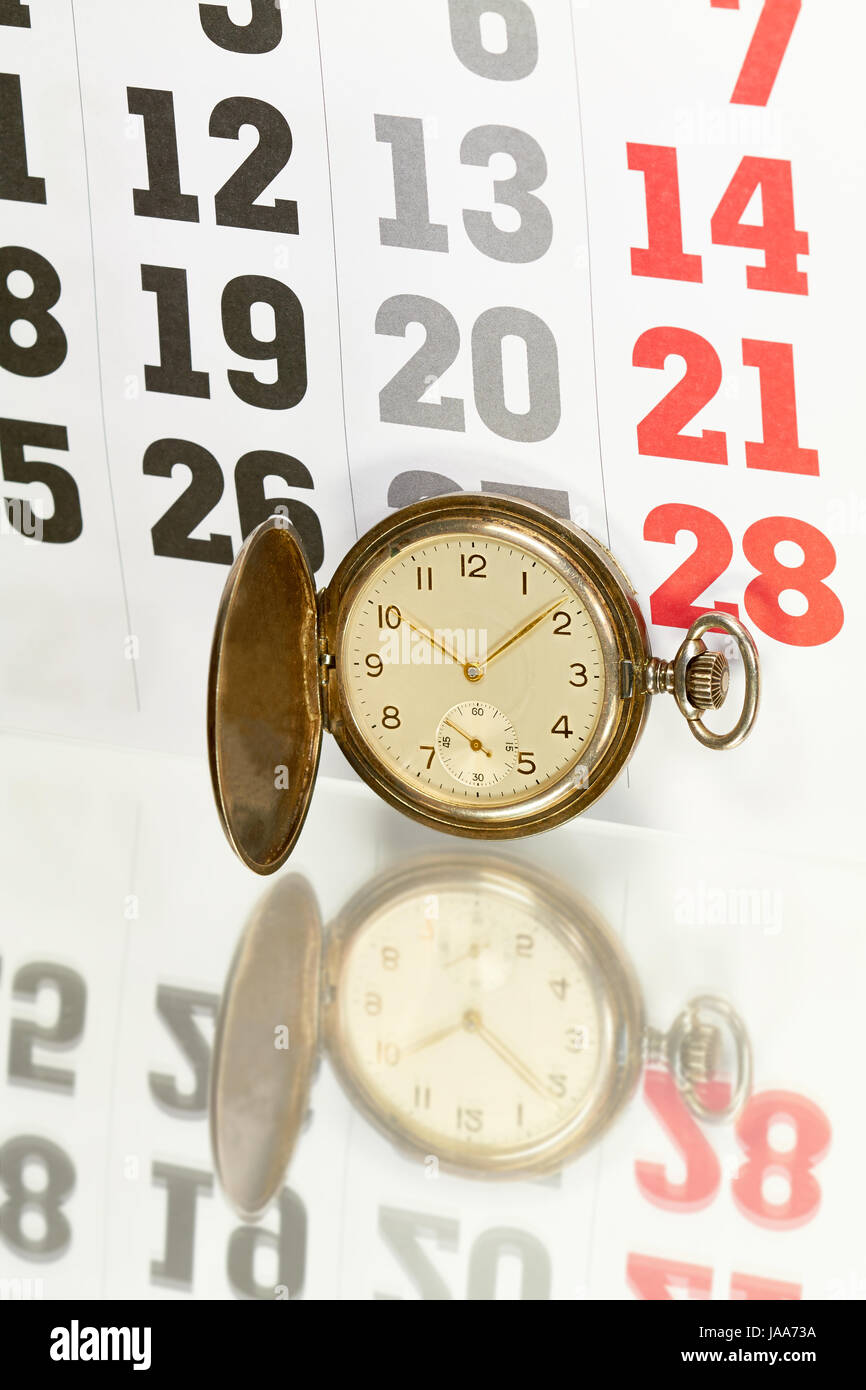 Calendar dial hi-res stock photography and images - Alamy