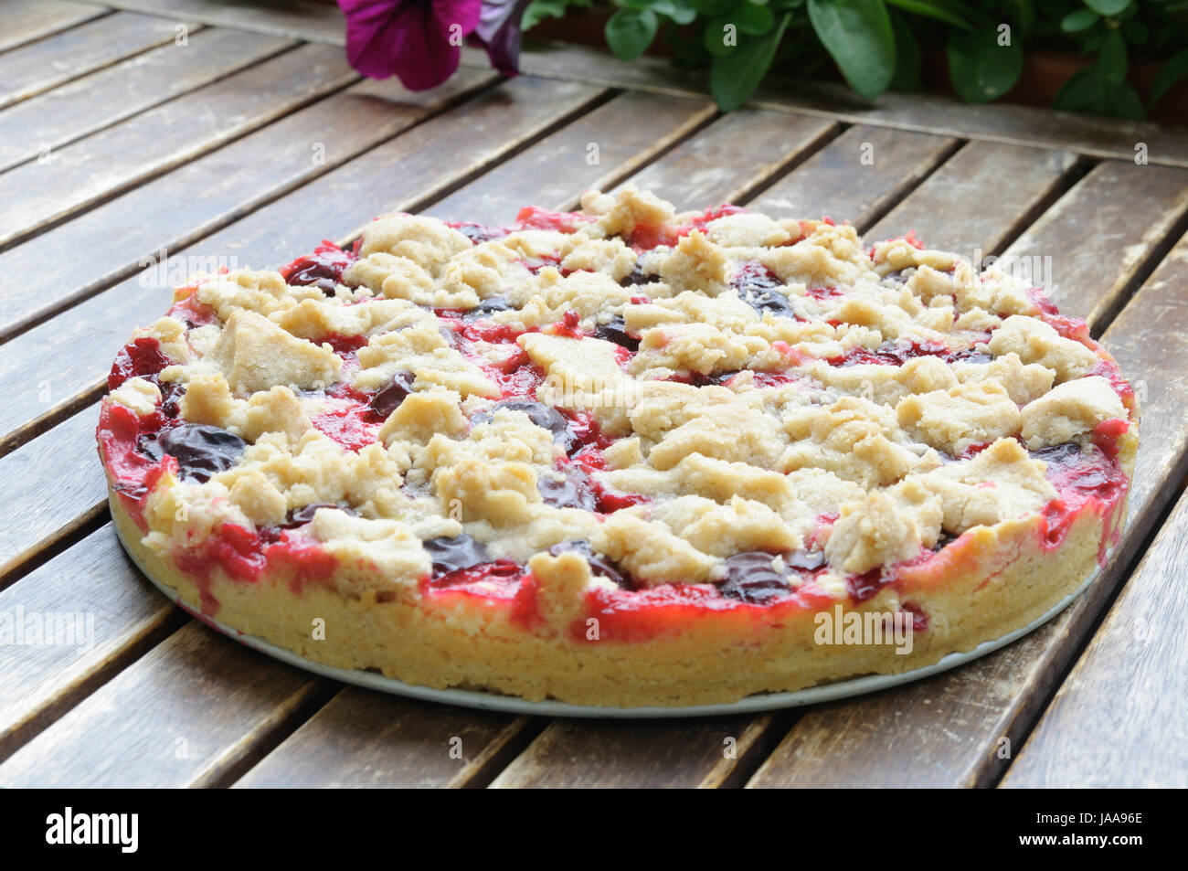 plumcake with crumes Stock Photo - Alamy