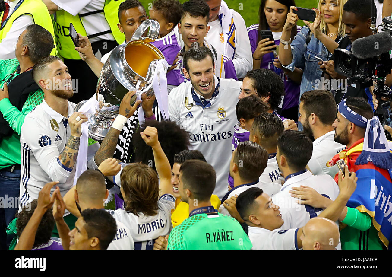 Gareth bale celebrate hi-res stock photography and images - Alamy