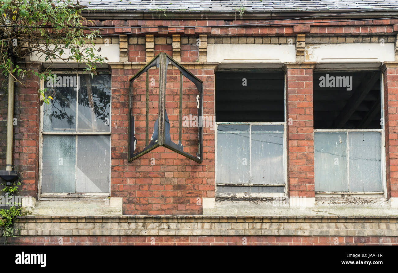 Abandoned factory and warehouse at Kidderminster, Worcestershire ...