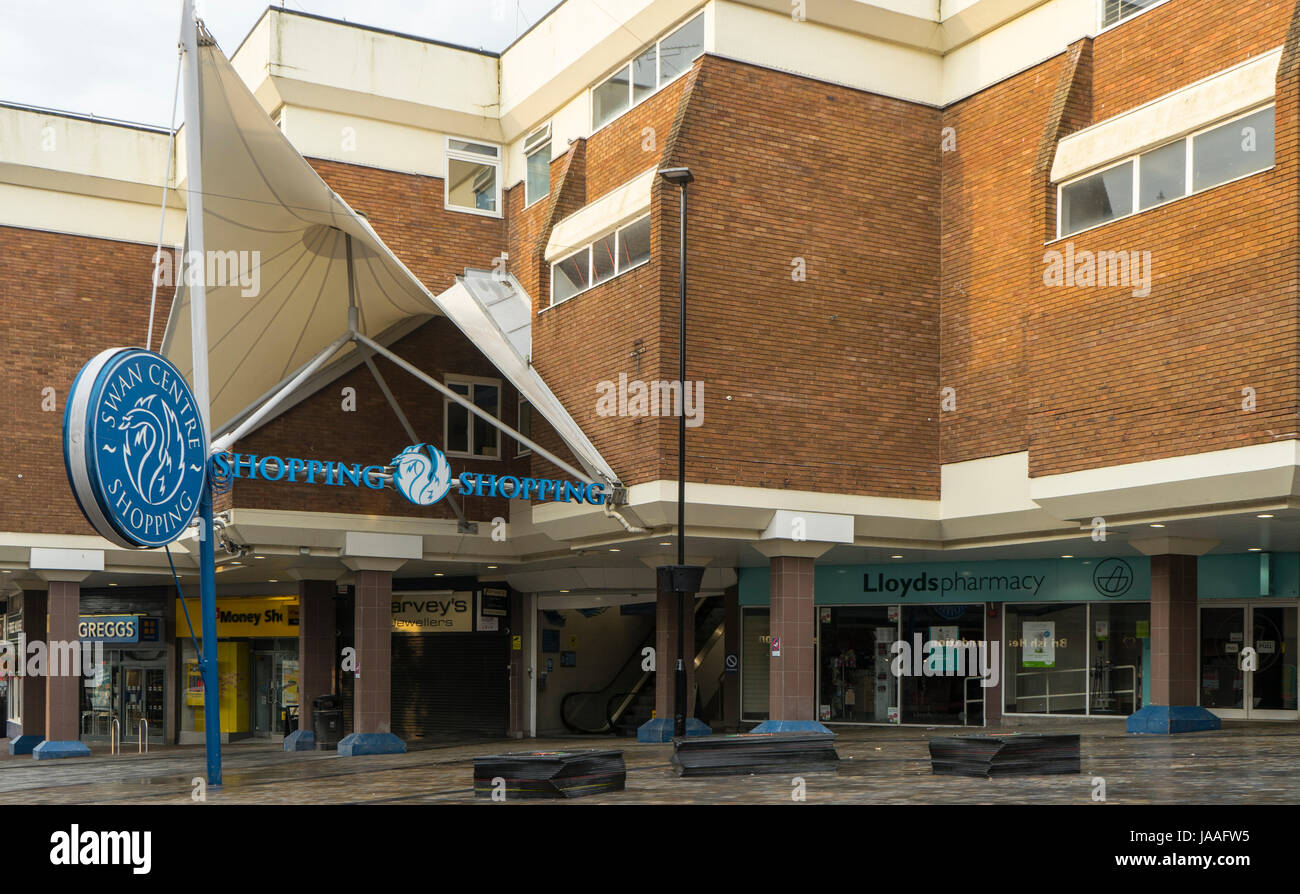 Kidderminster high street hi-res stock photography and images - Alamy