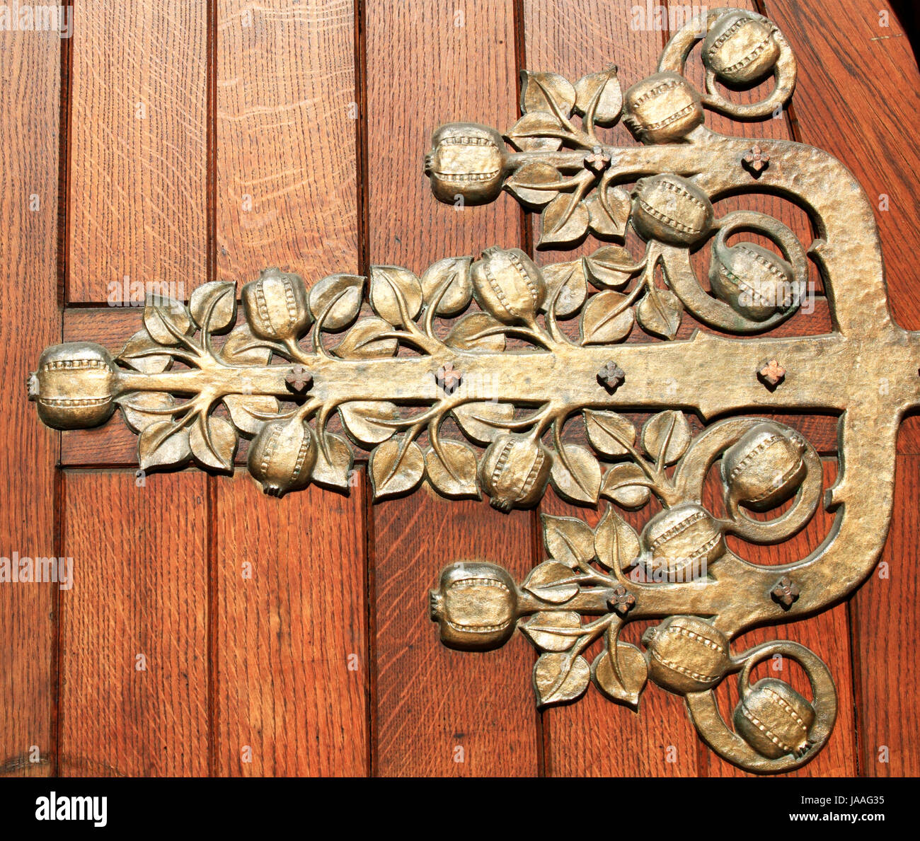 Ornate hinge church door hi-res stock photography and images - Alamy