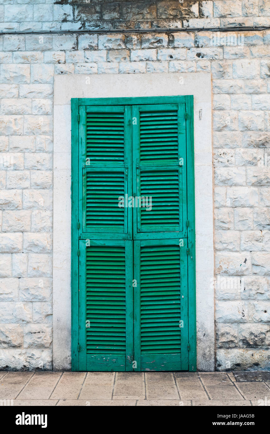 A green door in Bari Stock Photo - Alamy