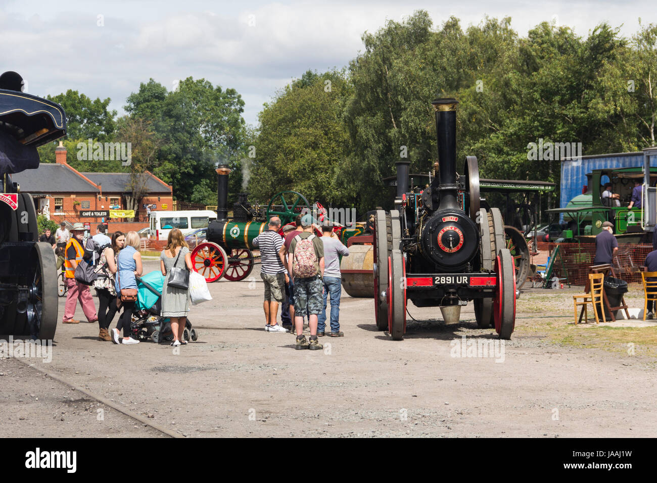 Steam traction engines exhibited at Quorn and Woodhouse goods yard on ...