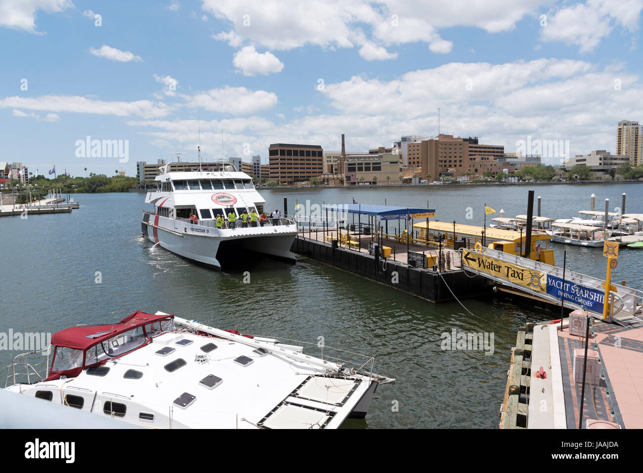 Tampa Florida USA. The fast passenger ferry Provincetown IV from St ...