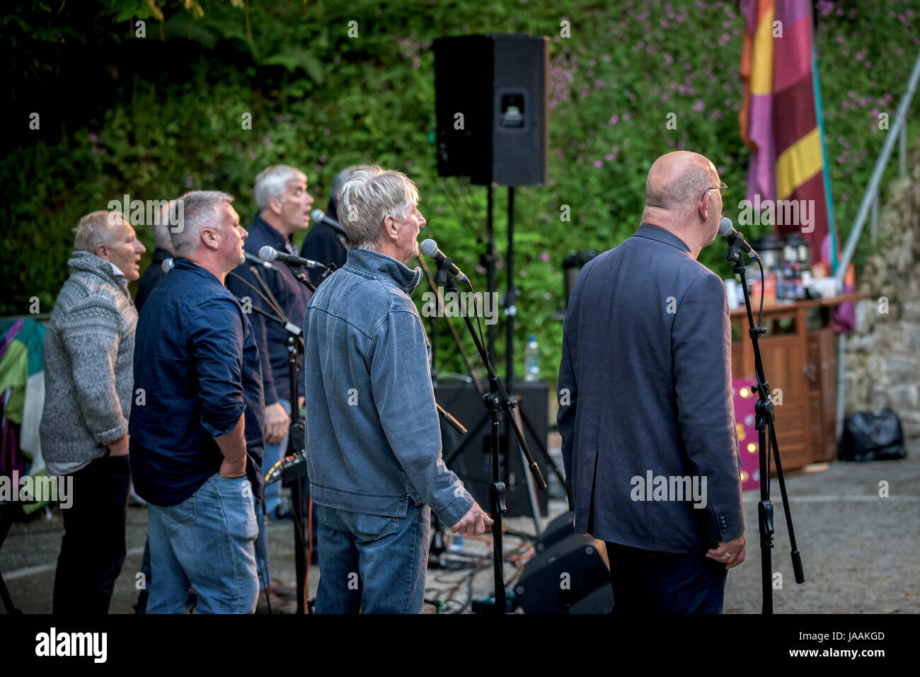 Jon Cleave from Fisherman’s Friends singing at Trebah Garden ...