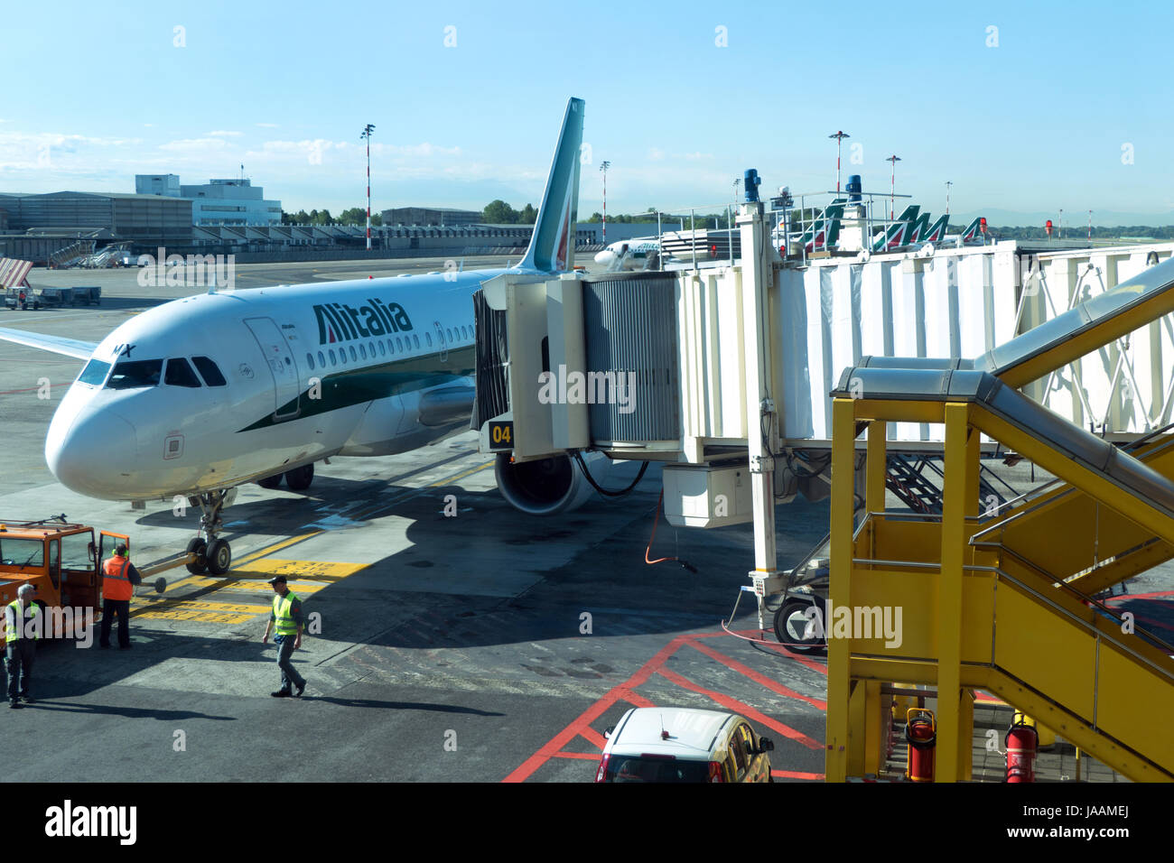 Milan linate international airport hi-res stock photography and images ...