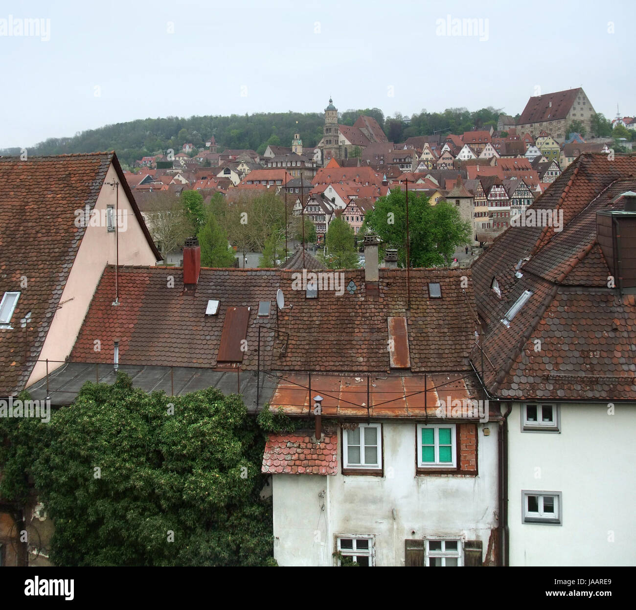 Dachziegel mauer hi-res stock photography and images - Alamy