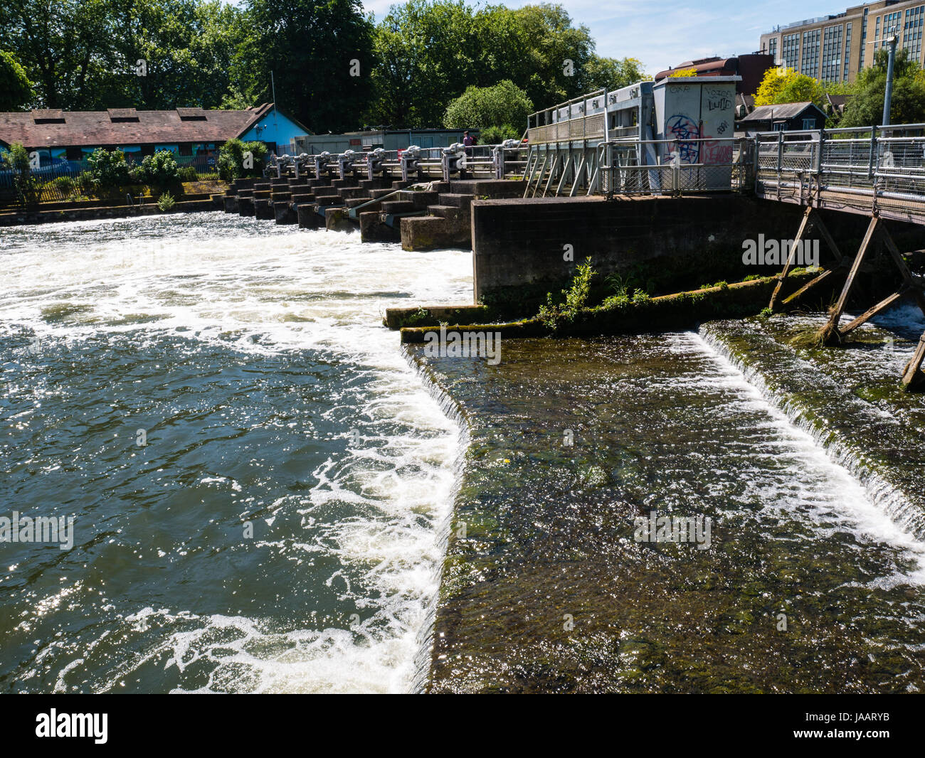 Caversham Weir, River Thames, Caversham, Reading, Berkshire, England ...