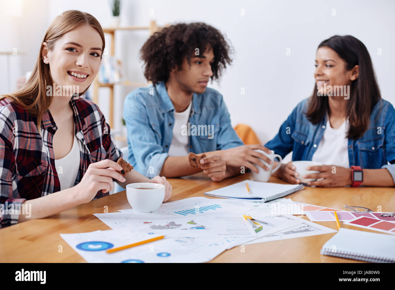 Midday break hi-res stock photography and images - Alamy