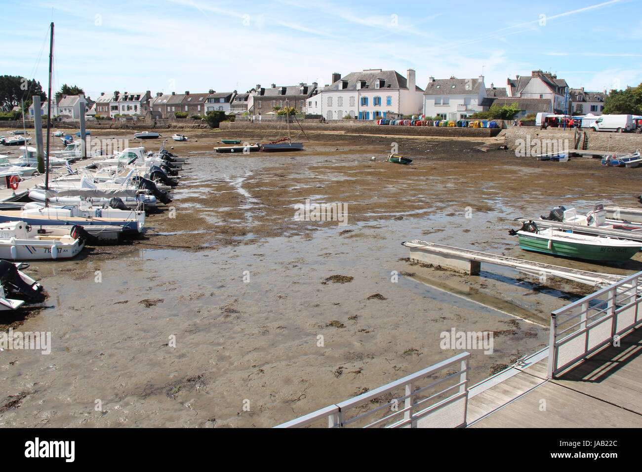 Locmariaquer port (France Stock Photo - Alamy