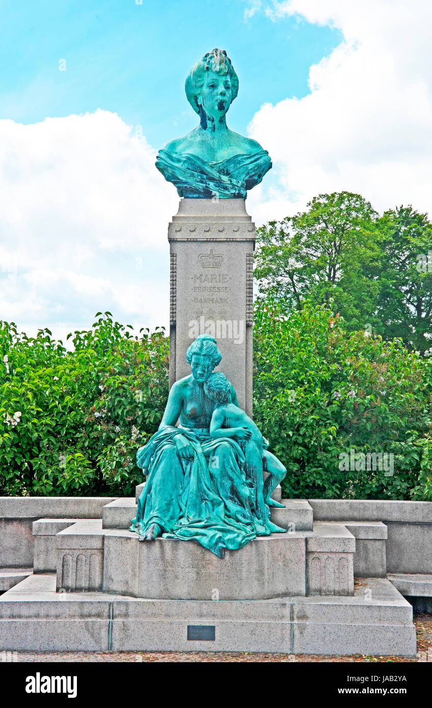 The statue of marie princess of denmark hi-res stock photography and ...