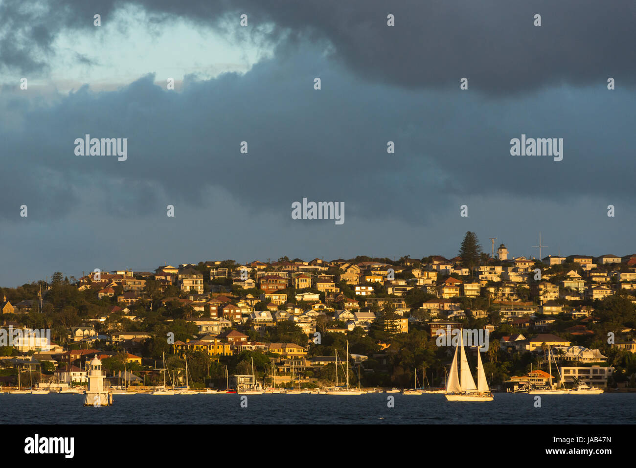 Sydney houses seafront hi-res stock photography and images - Alamy