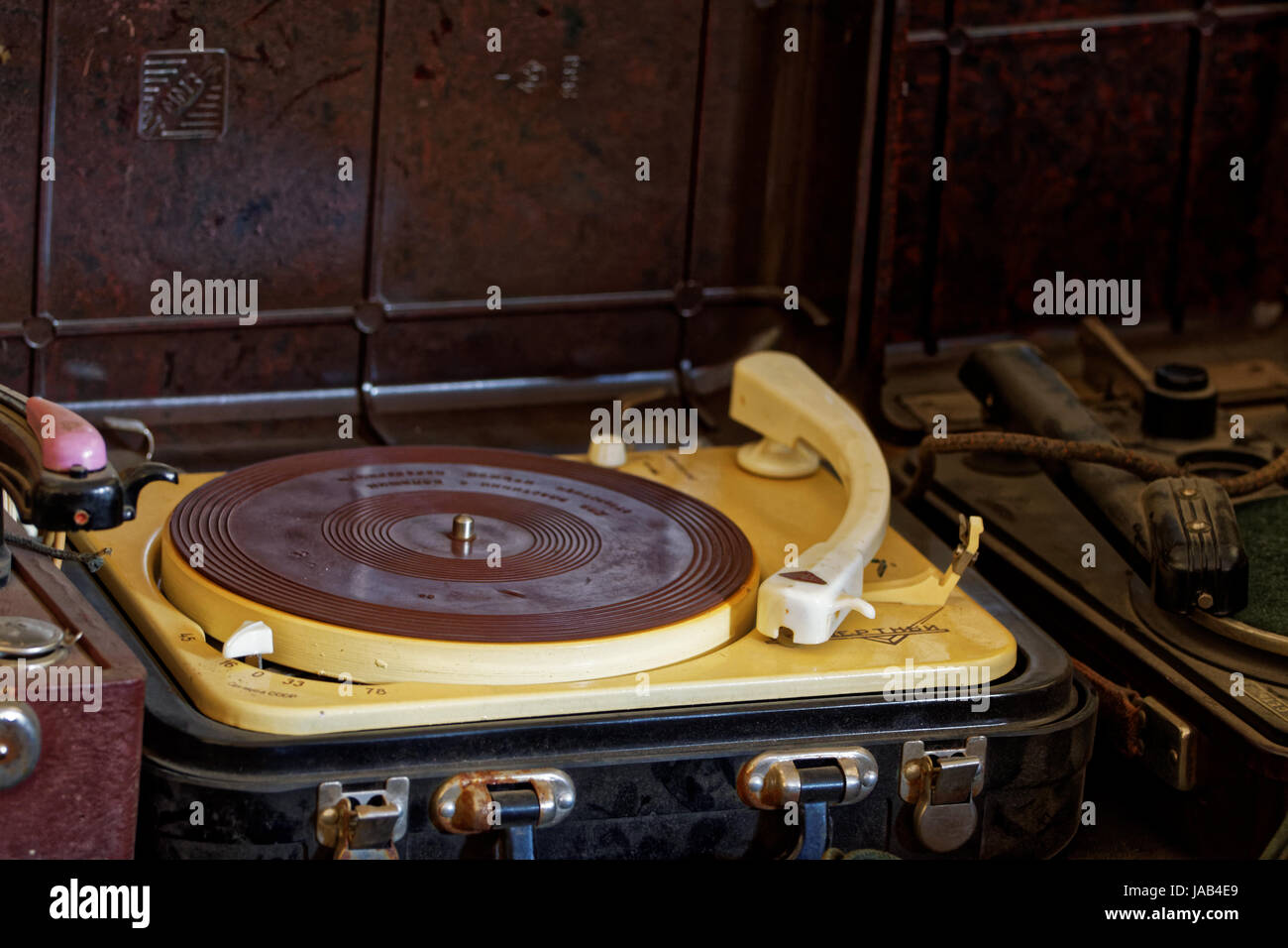 Photo old record player Stock Photo - Alamy