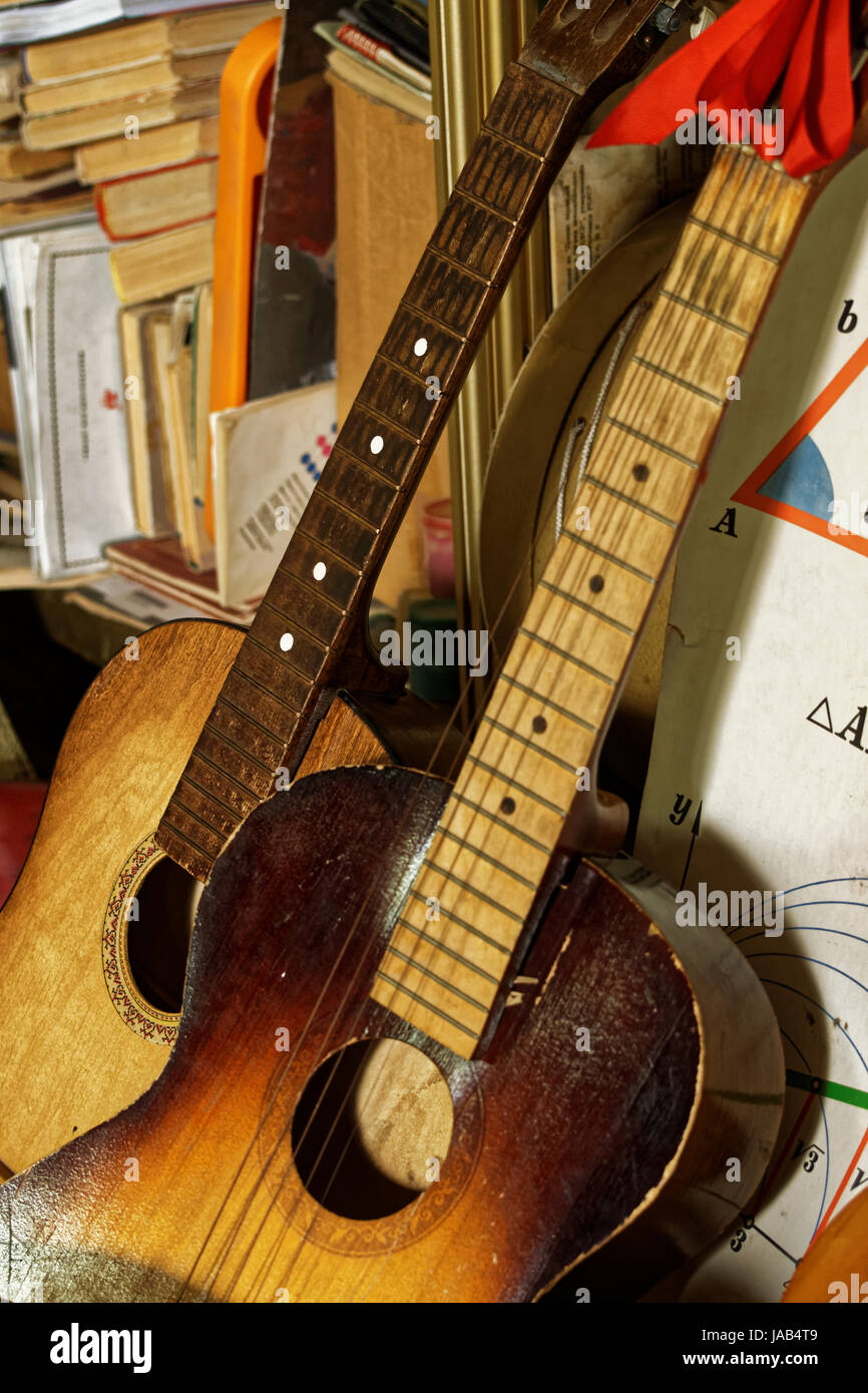 Golden Guitars High Resolution Stock Photography and Images - Alamy