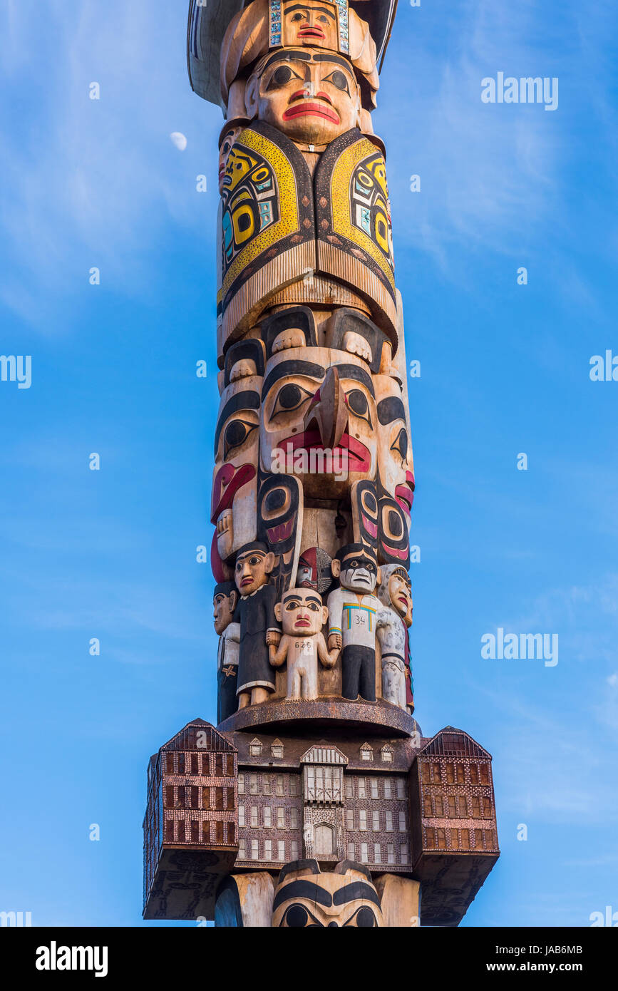 55-foot totem pole carved by Haida master artist and Hereditary Chief ...