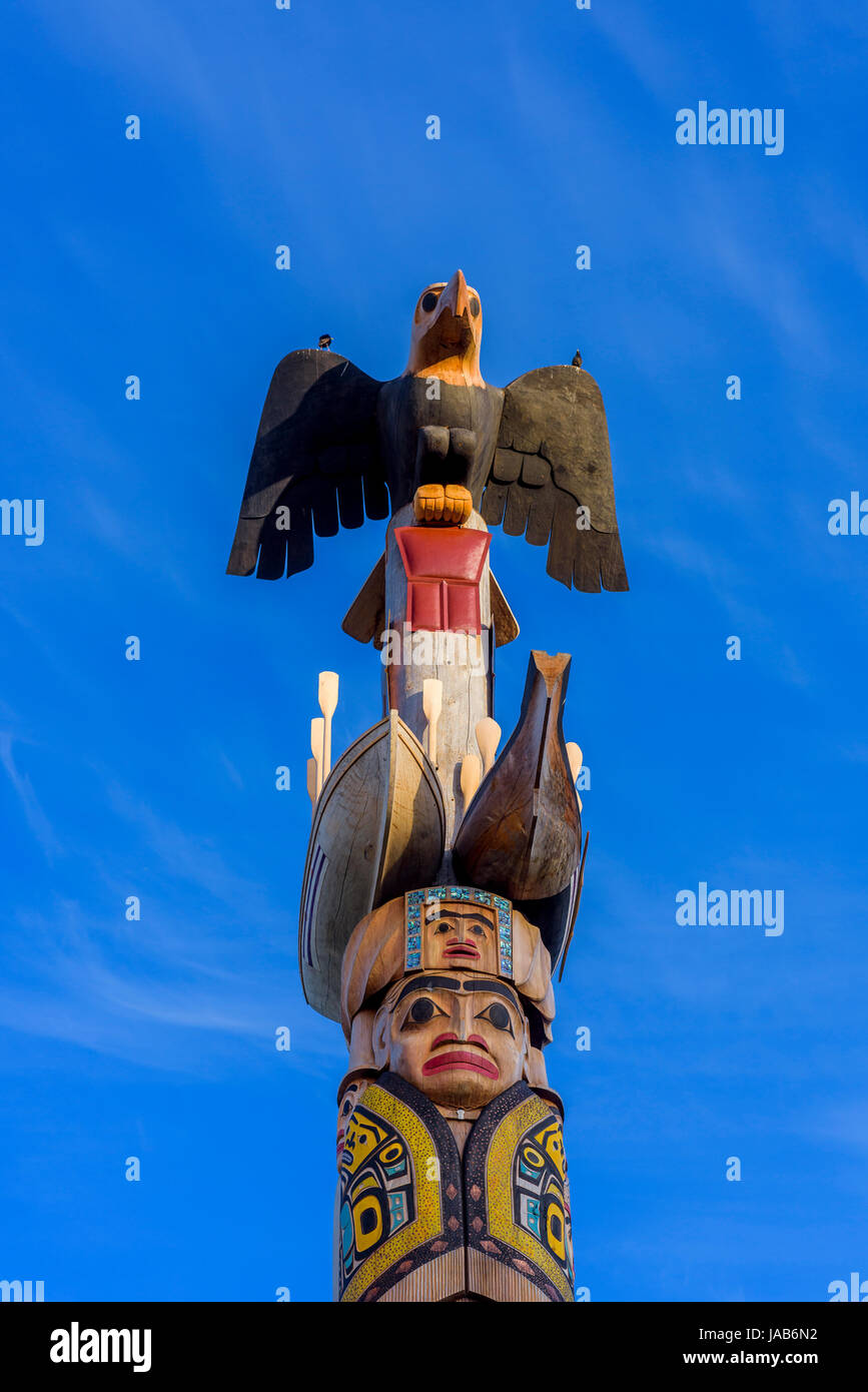 55-foot totem pole carved by Haida master artist and Hereditary Chief ...