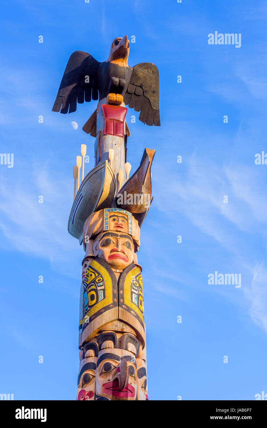 55-foot totem pole carved by Haida master artist and Hereditary Chief ...