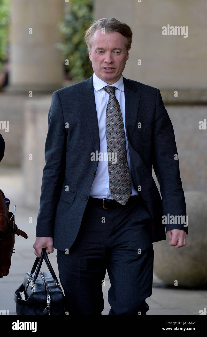 Craig Whyte leaving Glasgow High Court as the jury in former Rangers ...