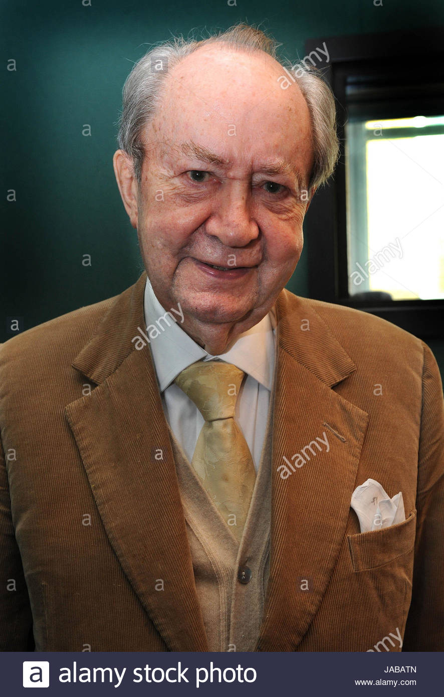 Actor Peter Sallis Stock Photos & Actor Peter Sallis Stock Images - Alamy