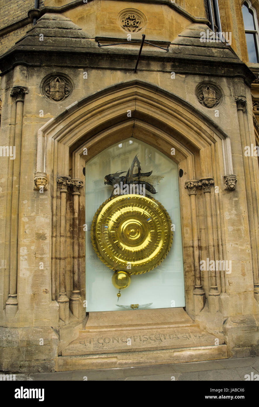 Corpus christi gold clock cambridge hi-res stock photography and images ...