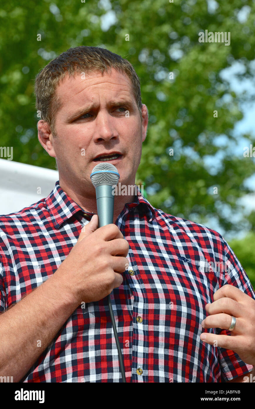 Phil vickery rugby hi-res stock photography and images - Alamy