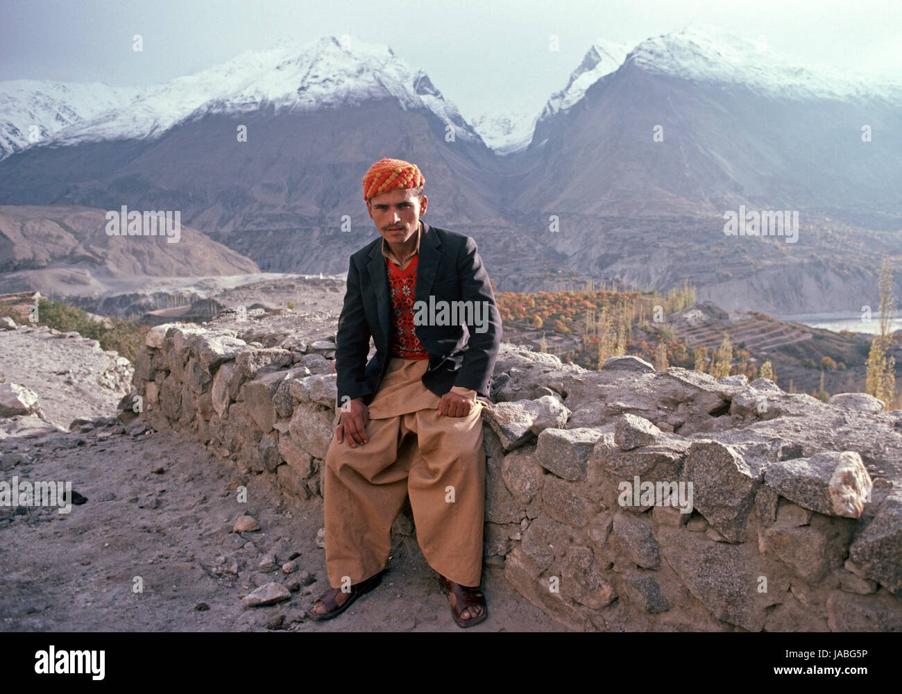 Pakistan in 1990 hi-res stock photography and images - Alamy