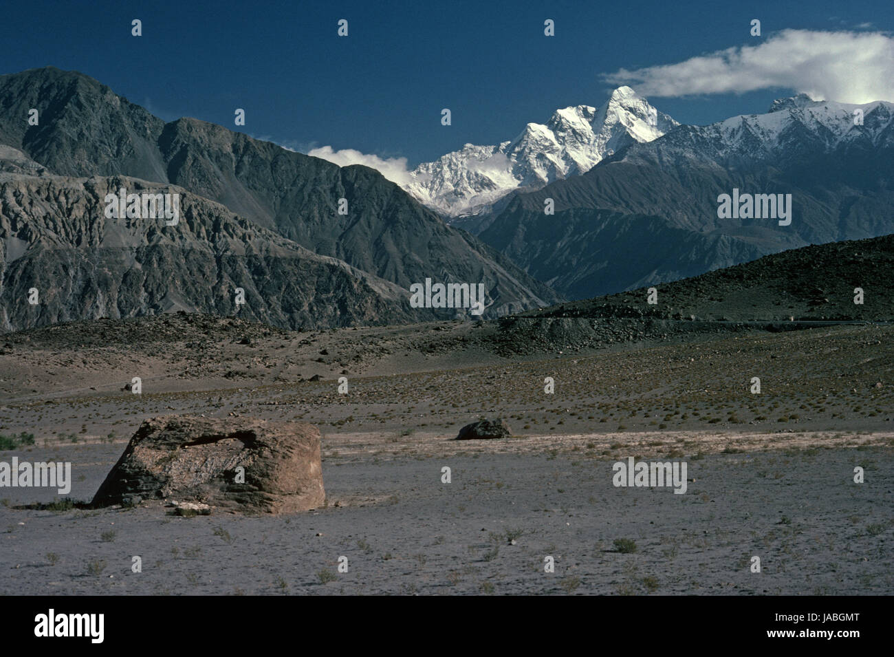 Karakoram Highway K2