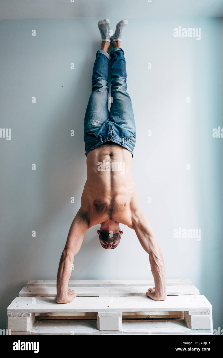 Attractive young sportsman posing camera hi-res stock photography and ...