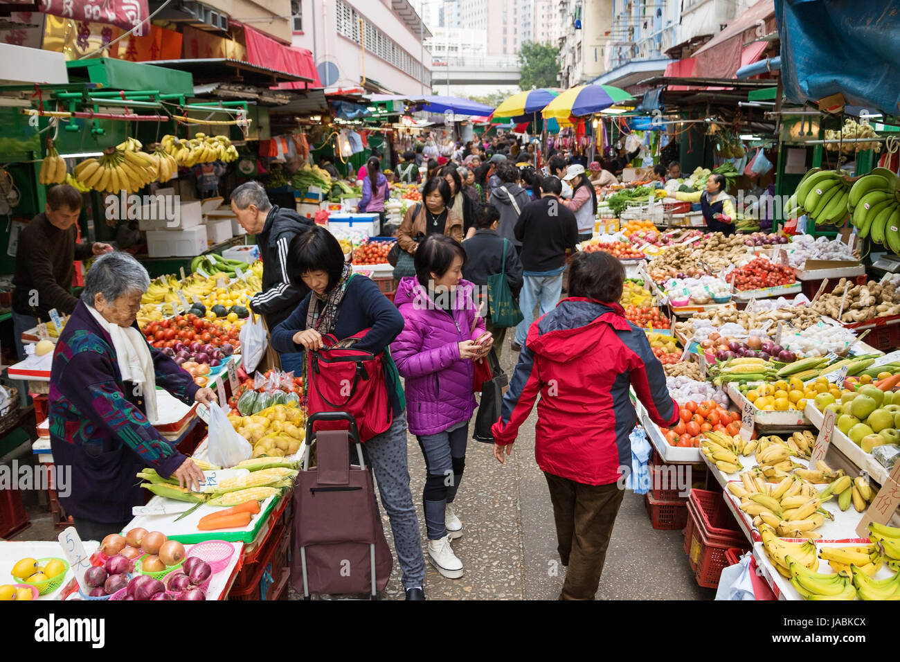 Wet Market in Hong Kong Stock Photo - Alamy