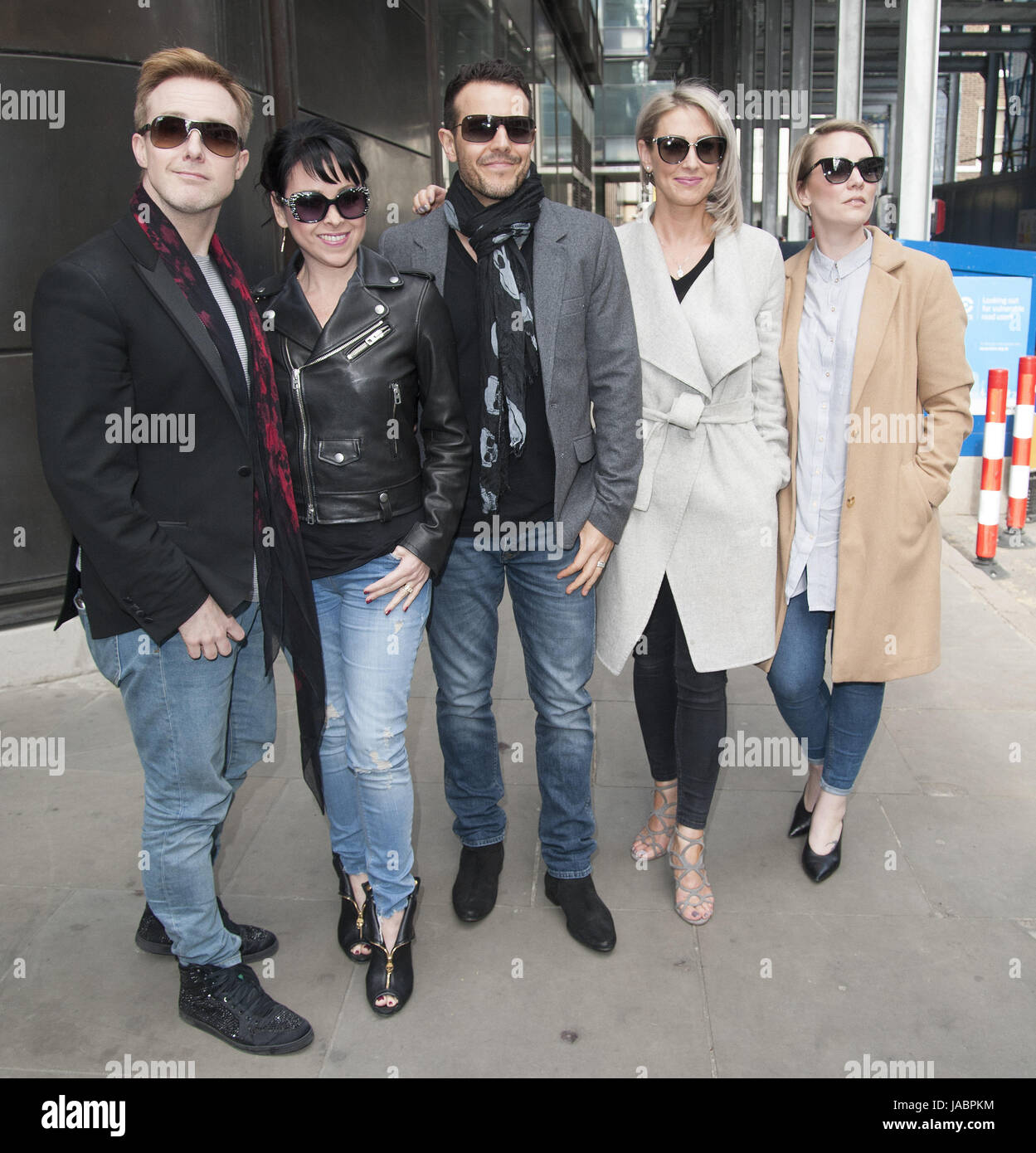 Steps At AOL Shropshire House Featuring: Lisa Scott-Lee Ian "H" Watkins ...