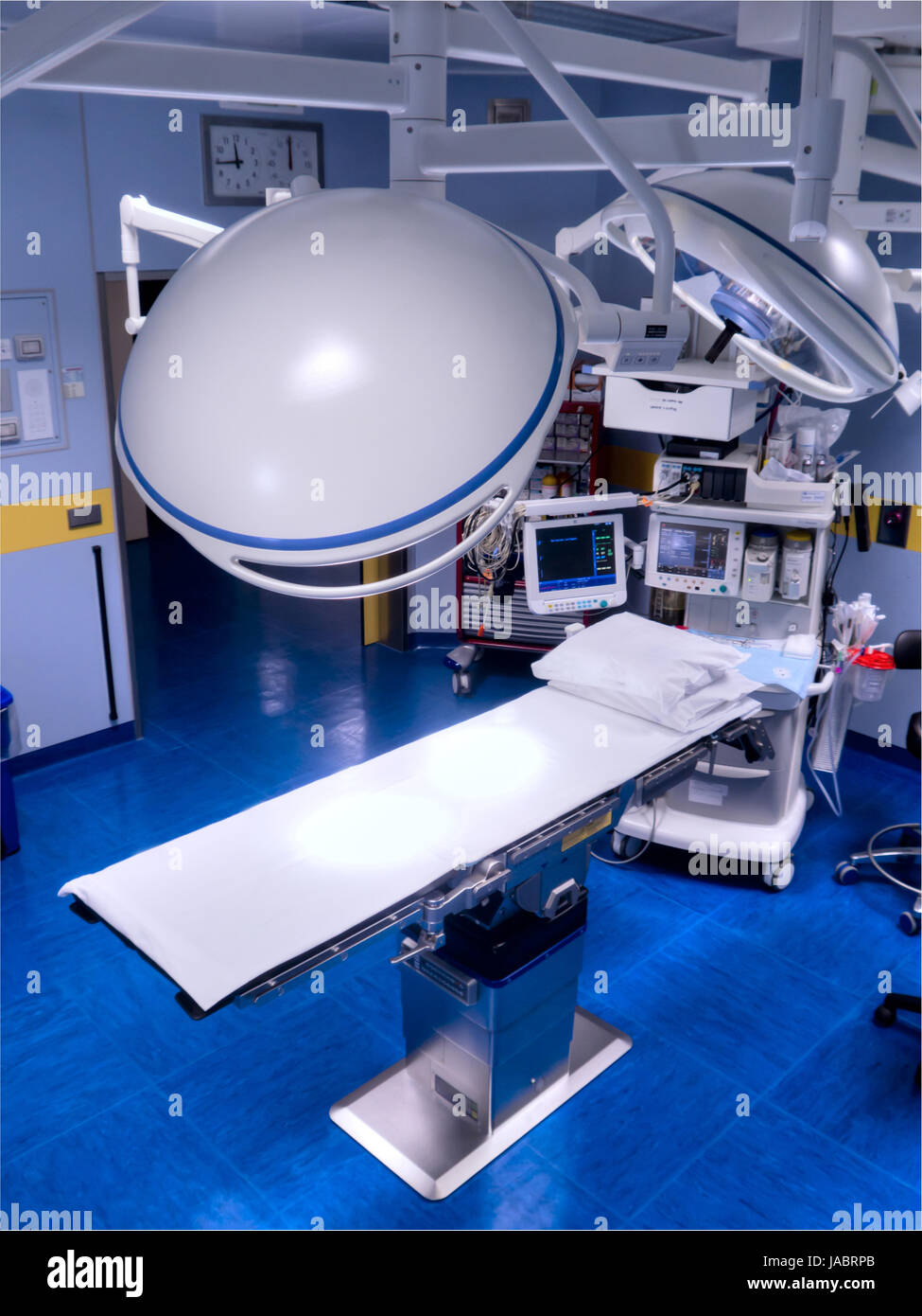new operating room in Hospital, view from above Stock Photo - Alamy