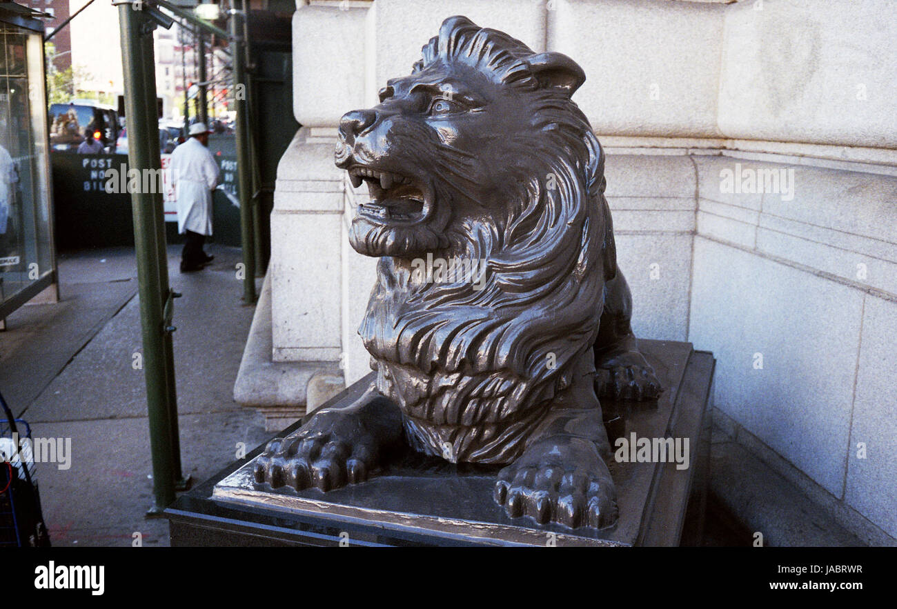 Bowery bank building hi-res stock photography and images - Alamy