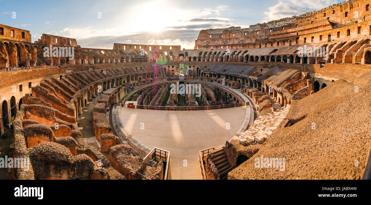 Roman colosseum interior hi-res stock photography and images - Alamy