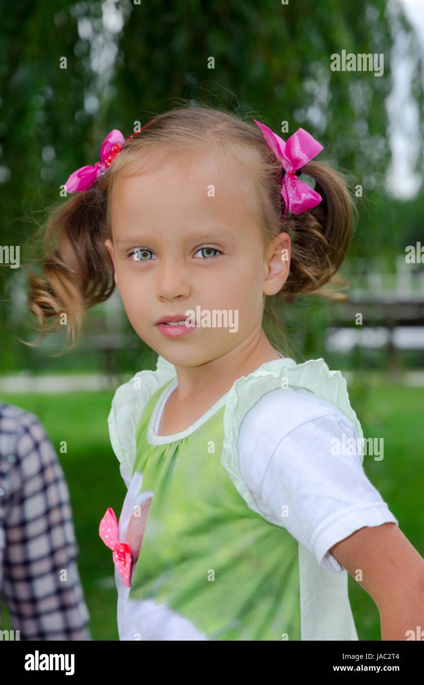 small girls portrait Stock Photo - Alamy