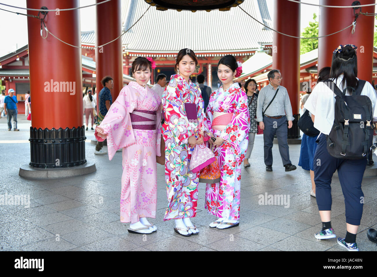 Red yukata hi-res stock photography and images - Alamy
