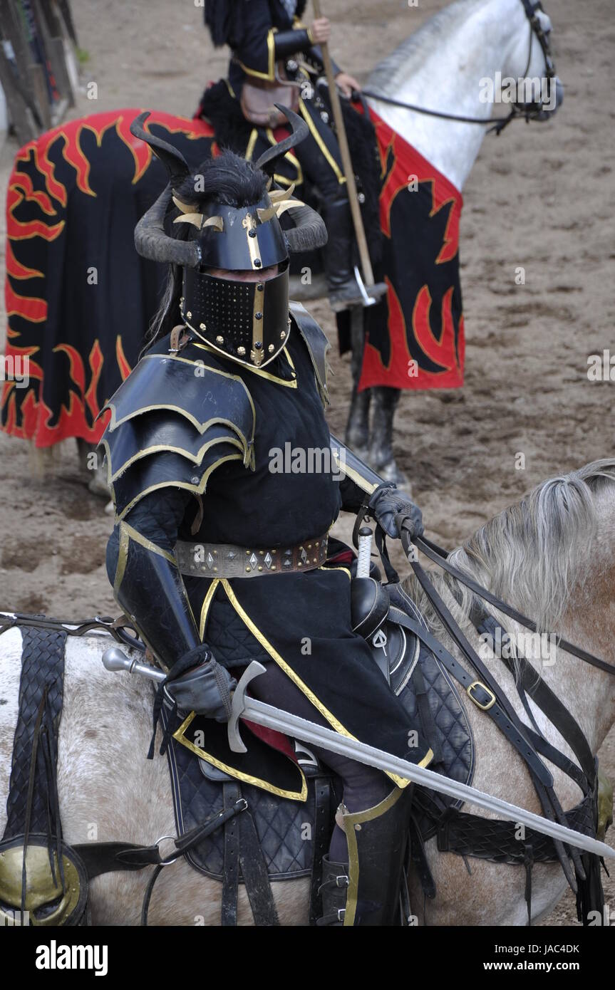 Knight equipment hi-res stock photography and images - Alamy