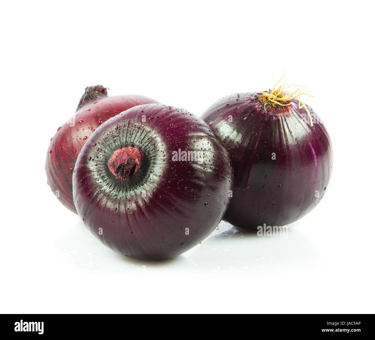 Red onions isolated on white background Stock Photo - Alamy