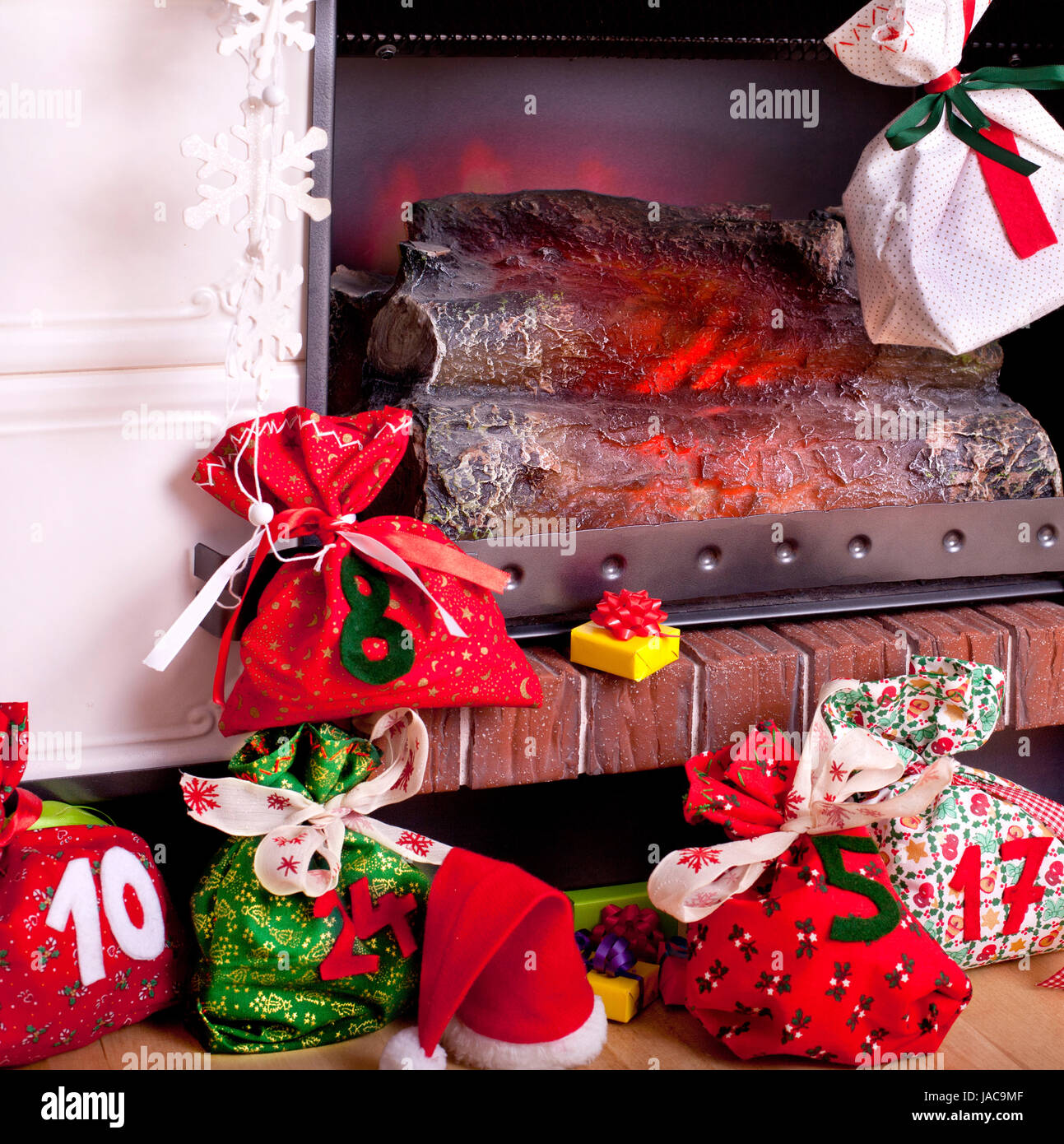 Christmas stockings fire hi-res stock photography and images - Alamy