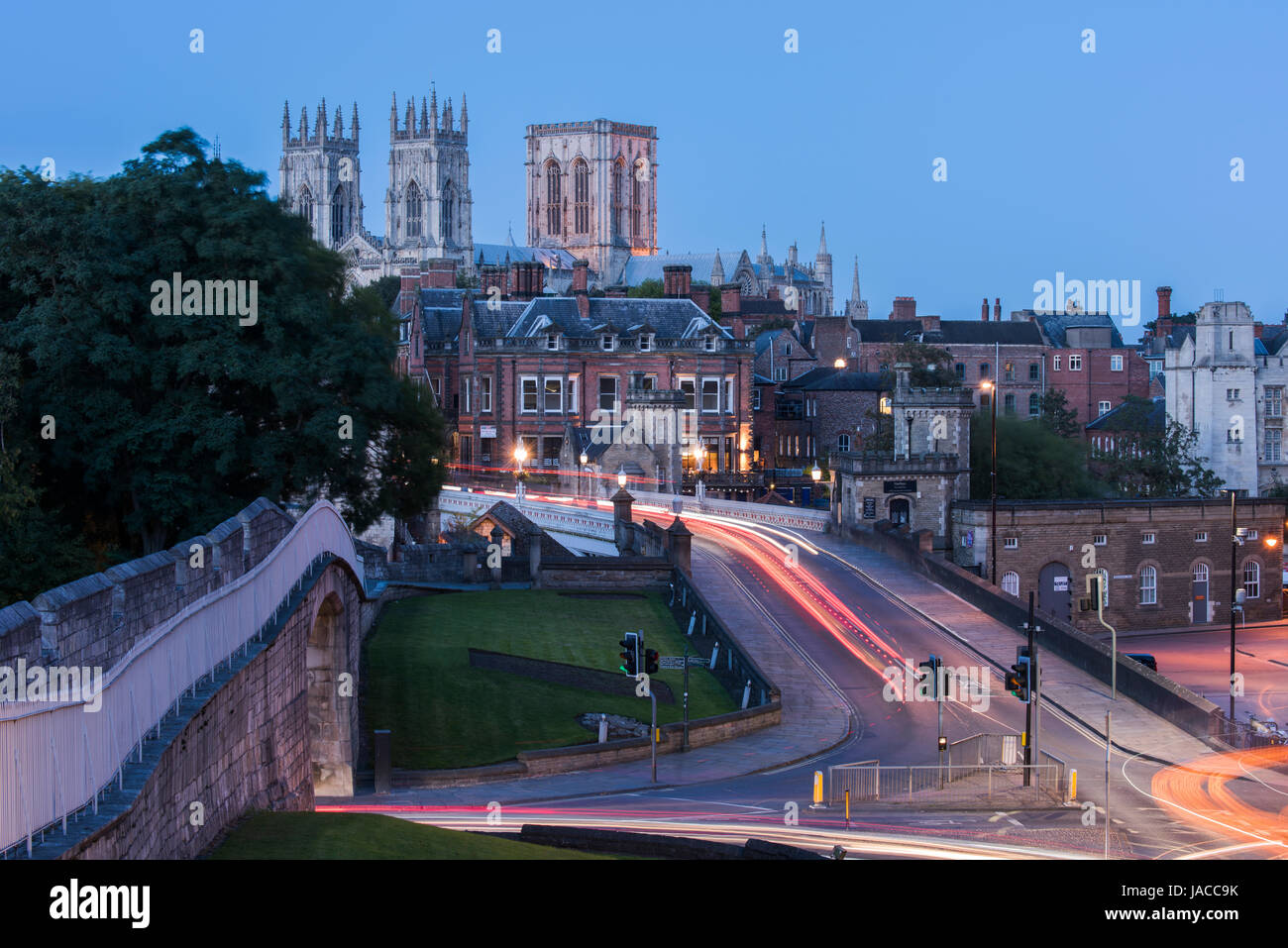 York city walls at night hi-res stock photography and images - Alamy
