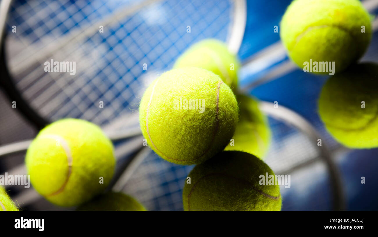 point tennis ball Stock Photo - Alamy