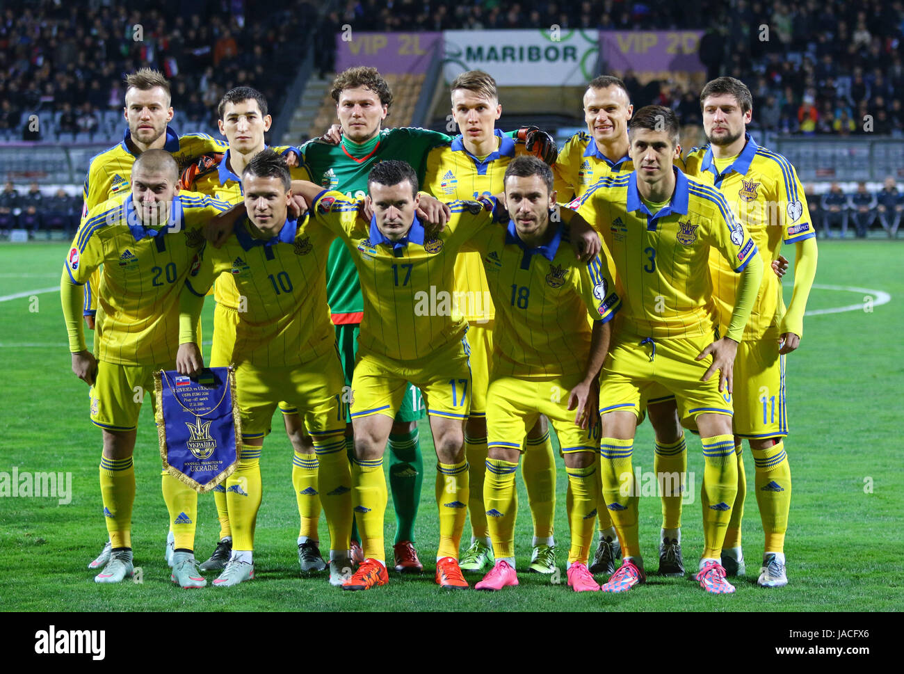 Ukraine national football team pose hi-res stock photography and images ...
