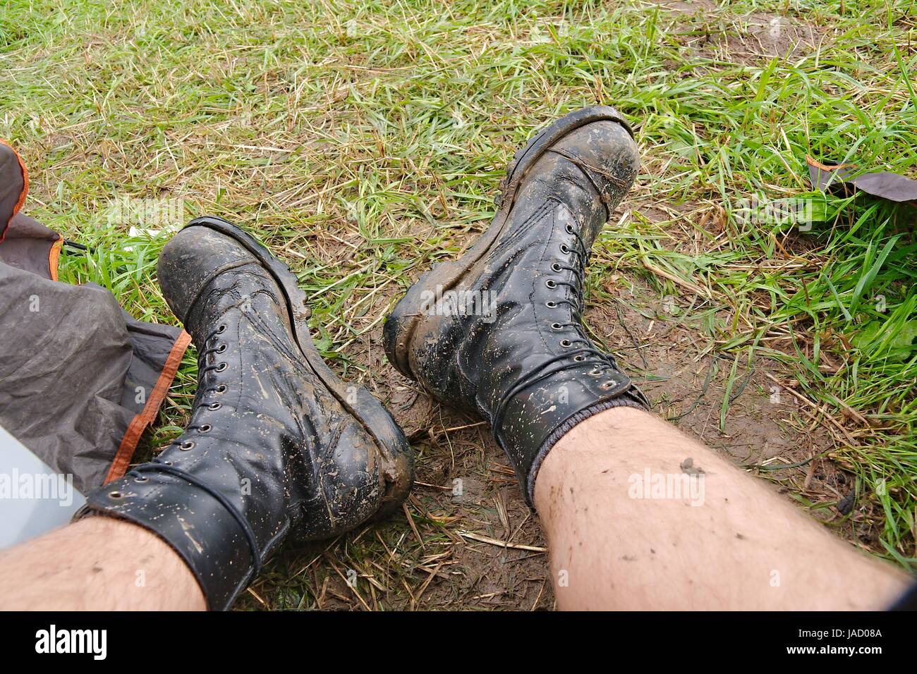 Old army boots hi-res stock photography and images - Alamy