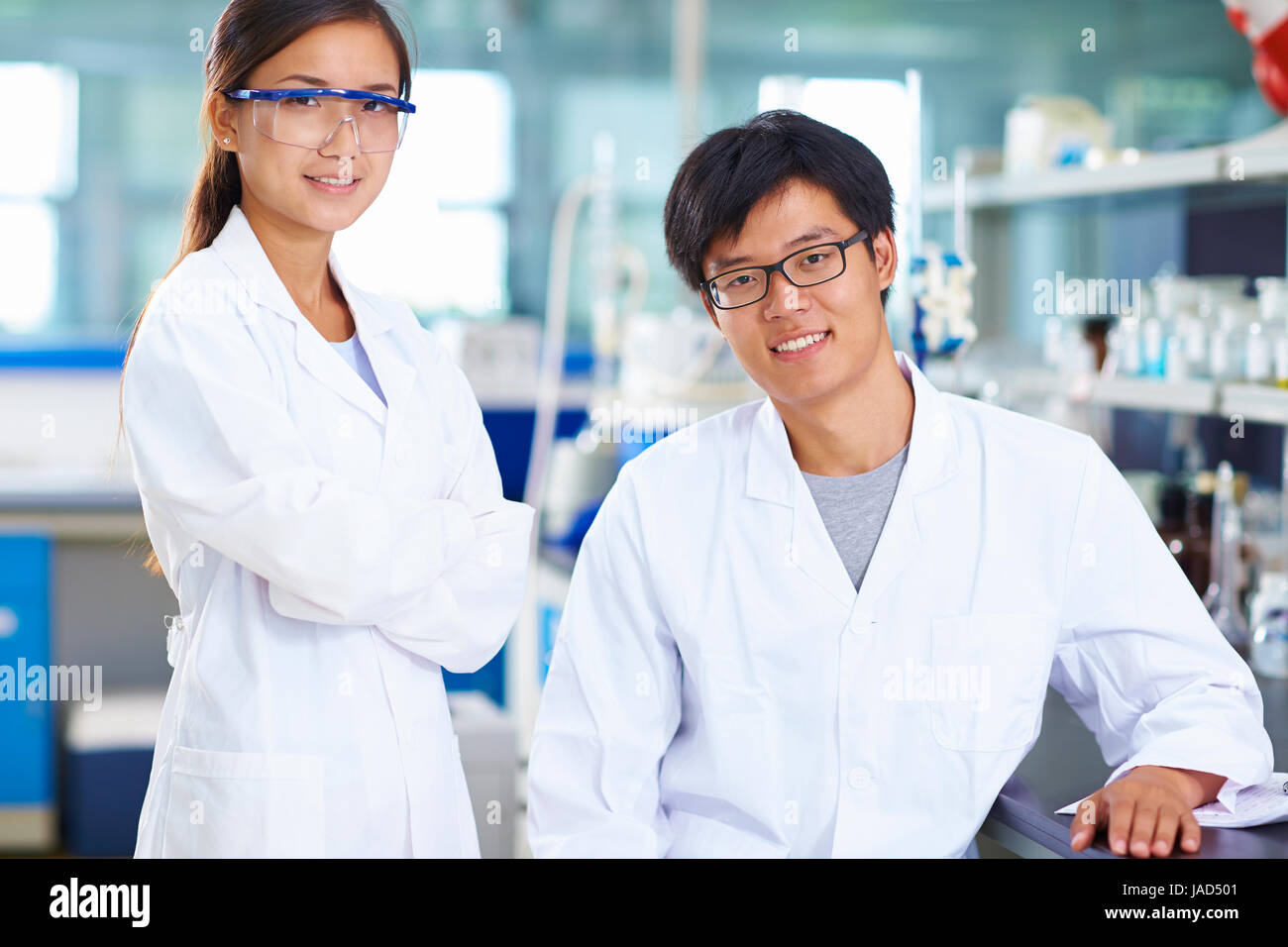 Laboratory scientist hi-res stock photography and images - Alamy
