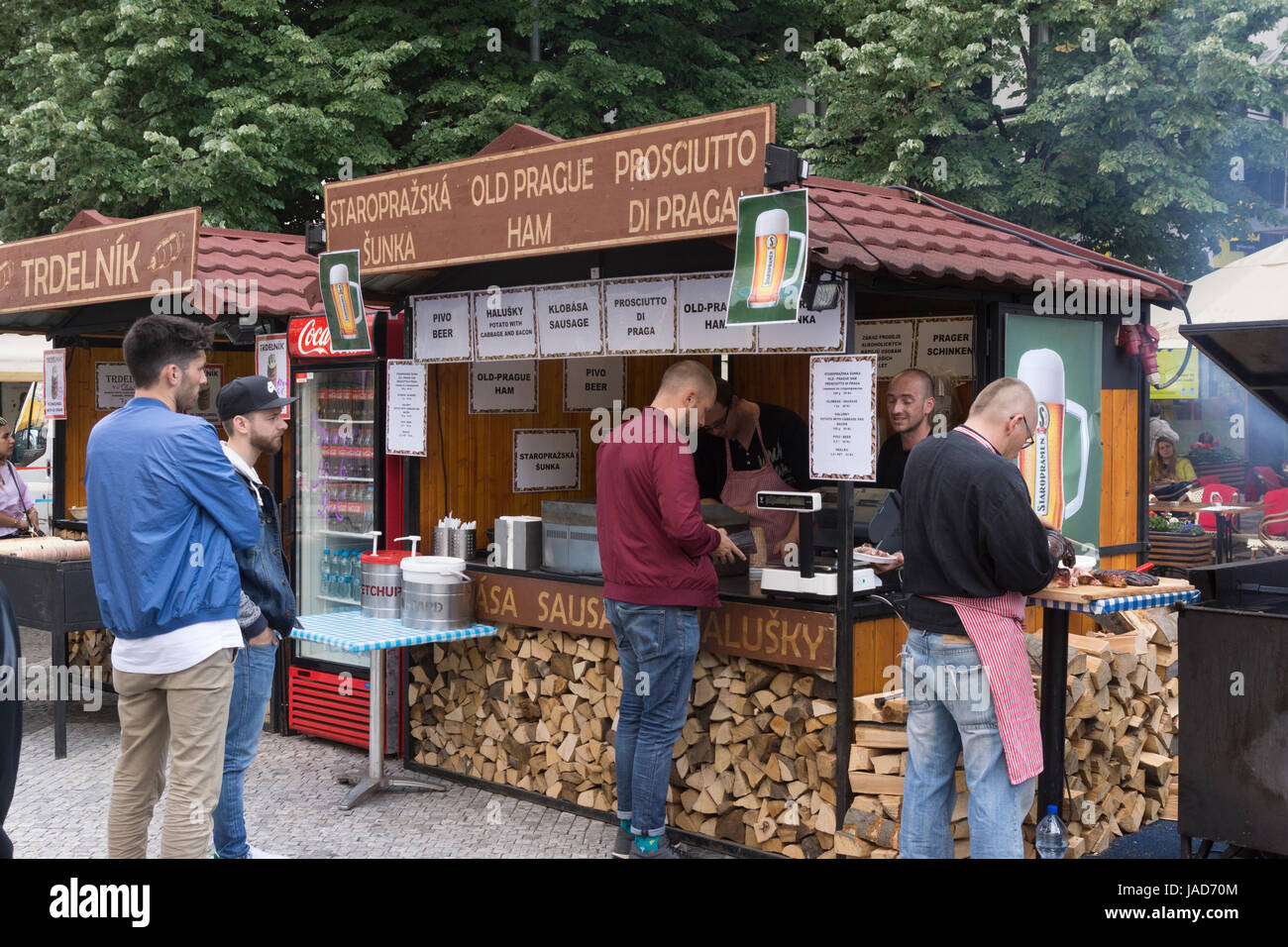 Beer stand hi-res stock photography and images - Alamy