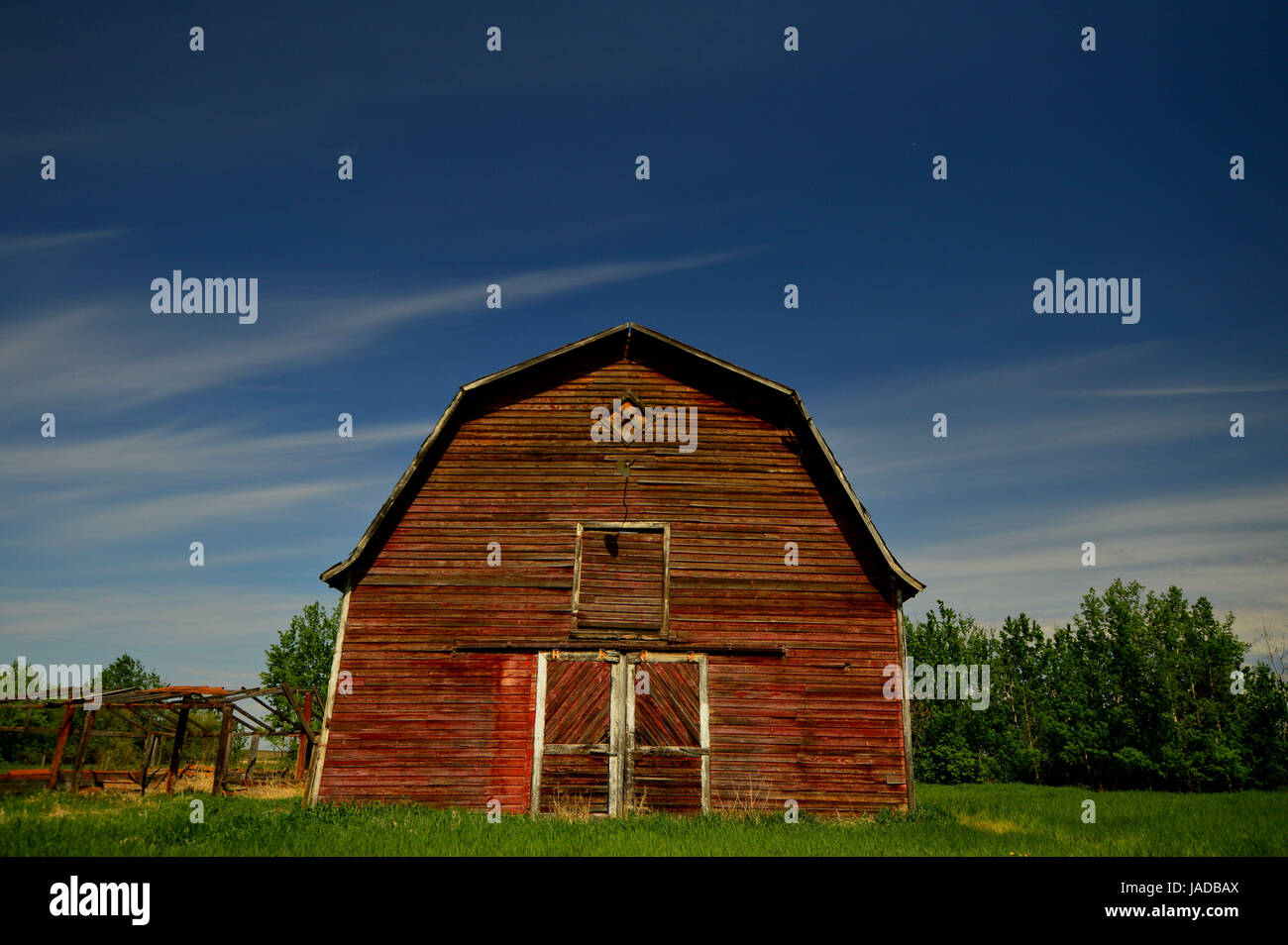 Pictures of canadian prairie derelict farms hi-res stock photography ...