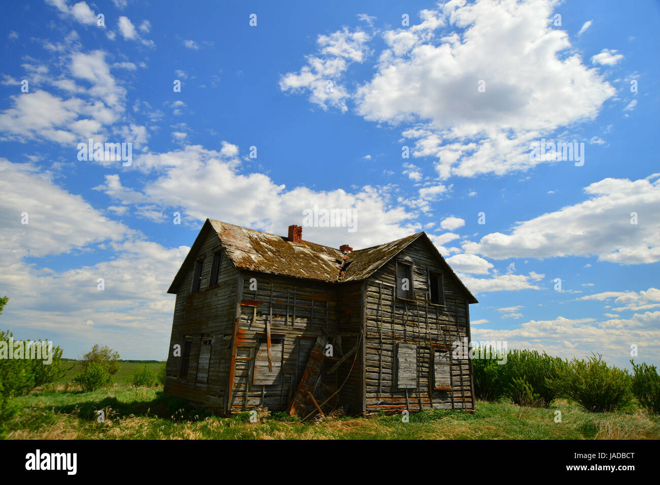 Abandoned Farm Houses and Barns on the Canadian Prairie Stock Photo - Alamy